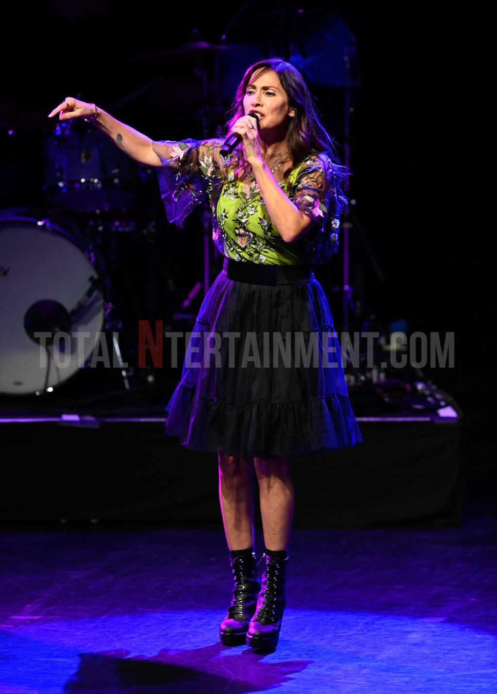 Natalie Imbruglia Live In Manchester Gallery - TotalNtertainment