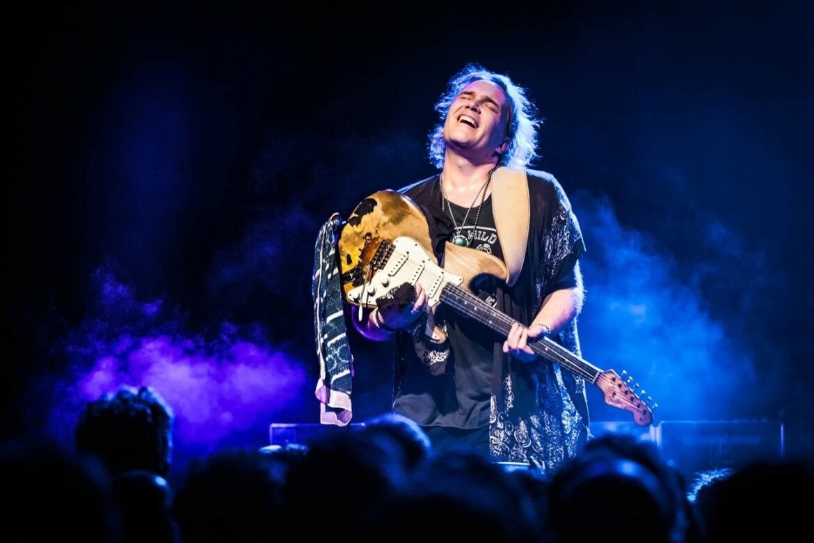 Philip Sayce shares new song "Lady Love Divine" - TotalNtertainment