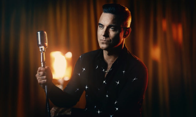 Robbie Williams 'The Christmas Present' album review - TotalNtertainment