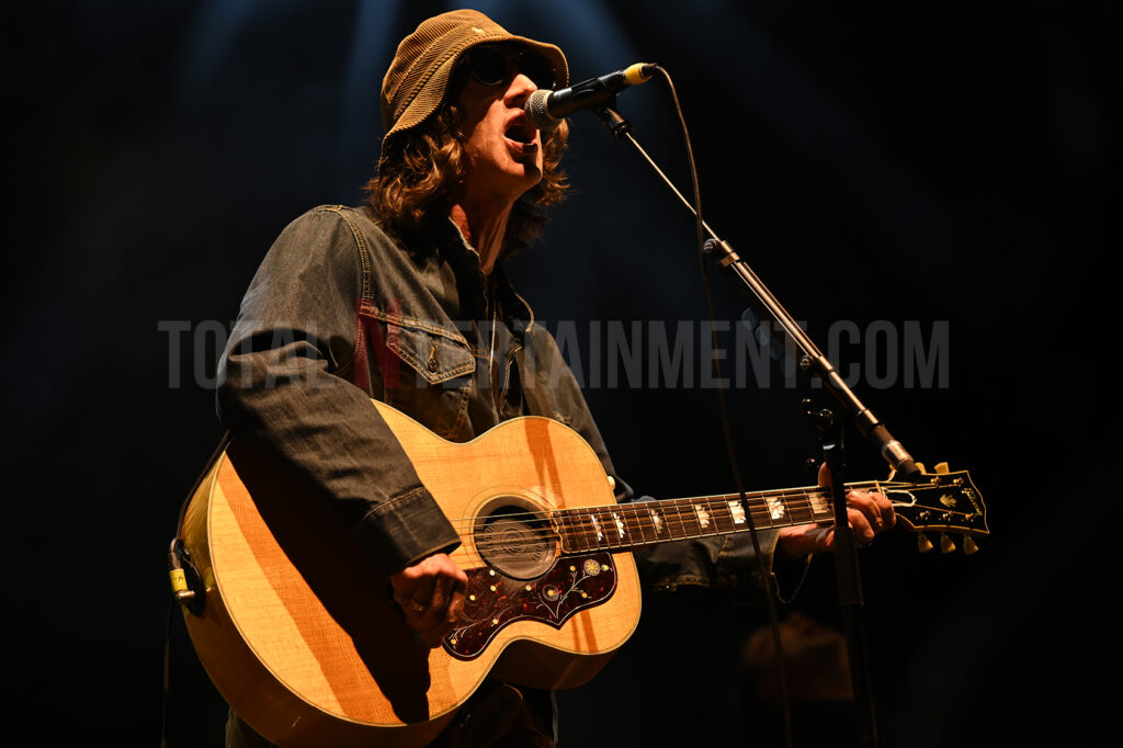 Richard Ashcroft live in Manchester Gallery - TotalNtertainment